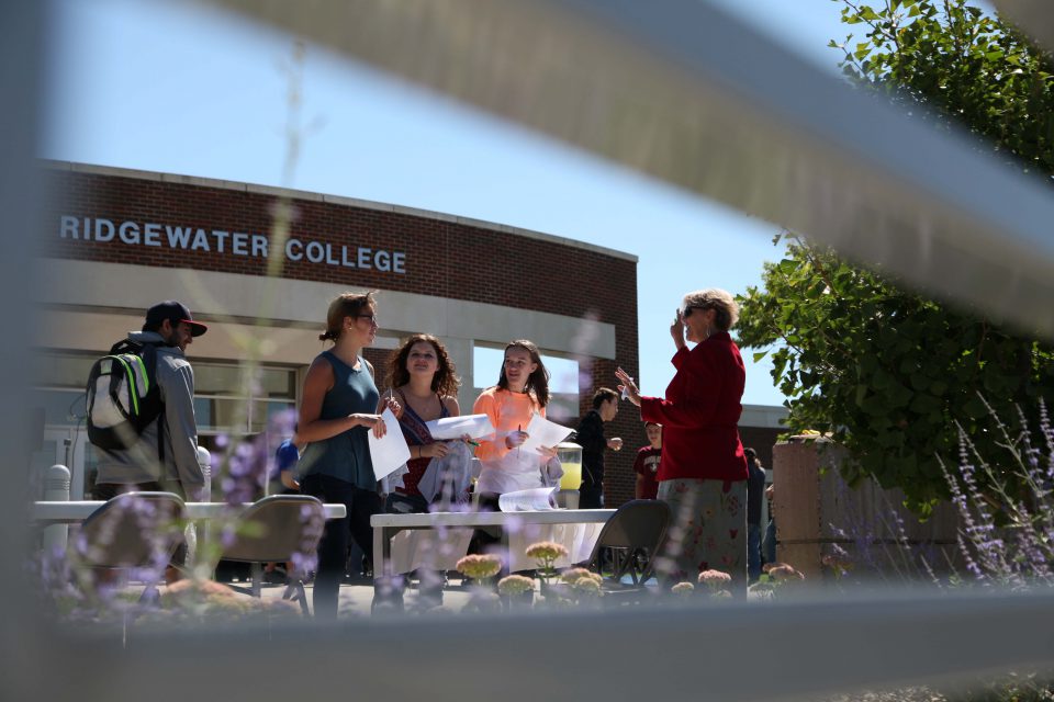 Returning to Ridgewater College | Hutchinson and Willmar Campuses